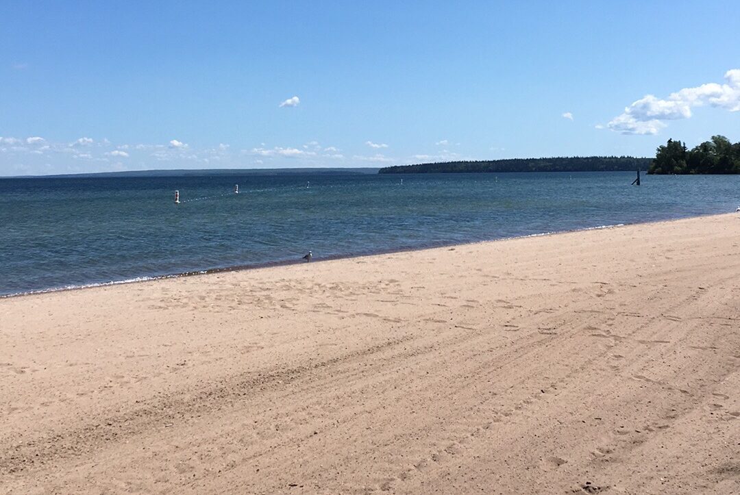 11 best beaches in Alberta for kids - Northern Explorers Magazine